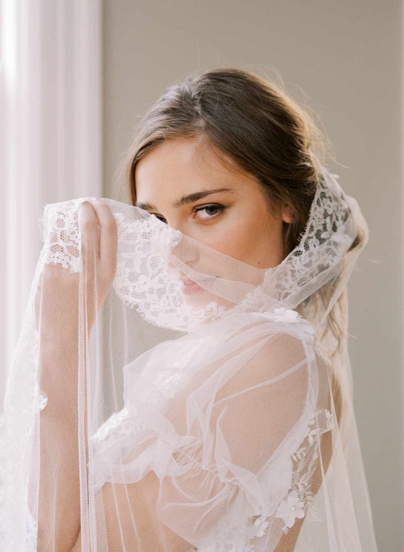 Silk wedding veil with lace edges - French lace trimmed silk tulle ...